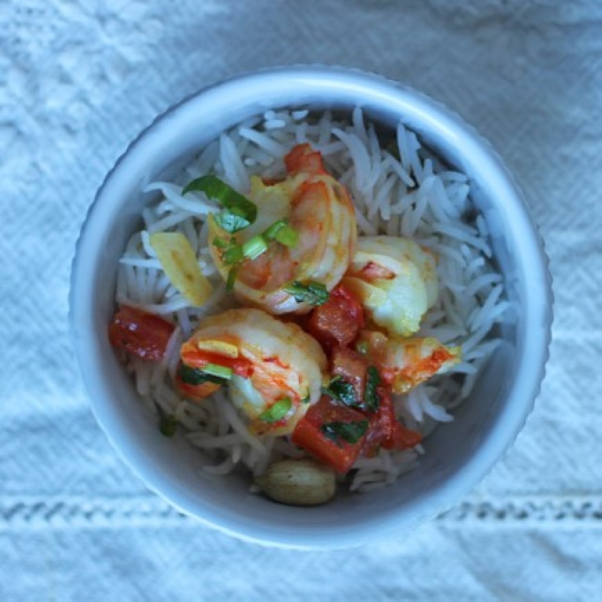 Papdi Chaat (Aloo Chana Easy Recipe) - The Spice Spoon